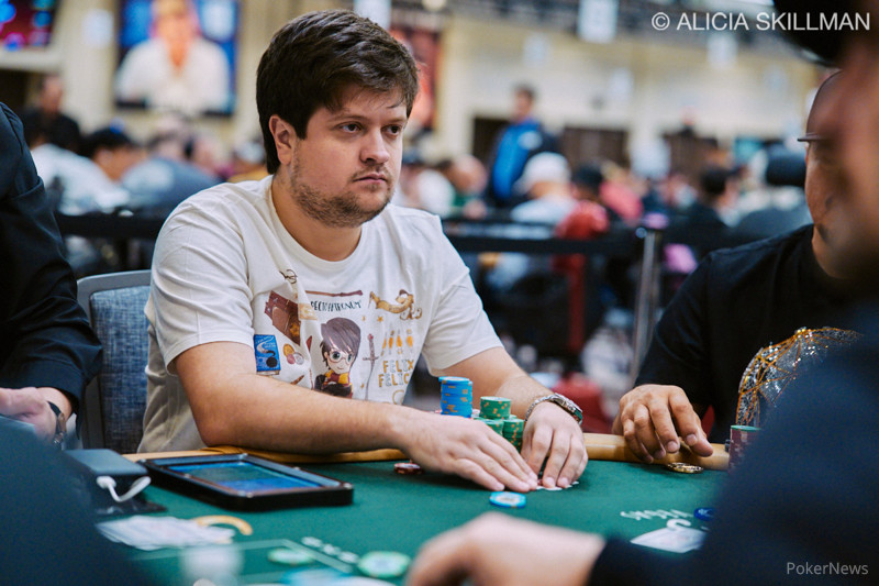 Eduardo Amaral lidera la armada latina en el Evento Principal del EPT ...